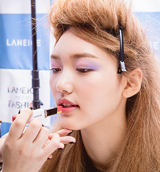 라네즈, 럭키슈에뜨 2016 F/W 컬렉션에서 메이크업 선보여 - 아모레퍼시픽 스토리(AMOREPACIFIC STORIES)